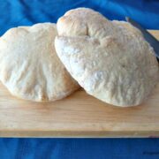 Stottie Cake Recipe (Traditional Geordie Bread from North East England ...